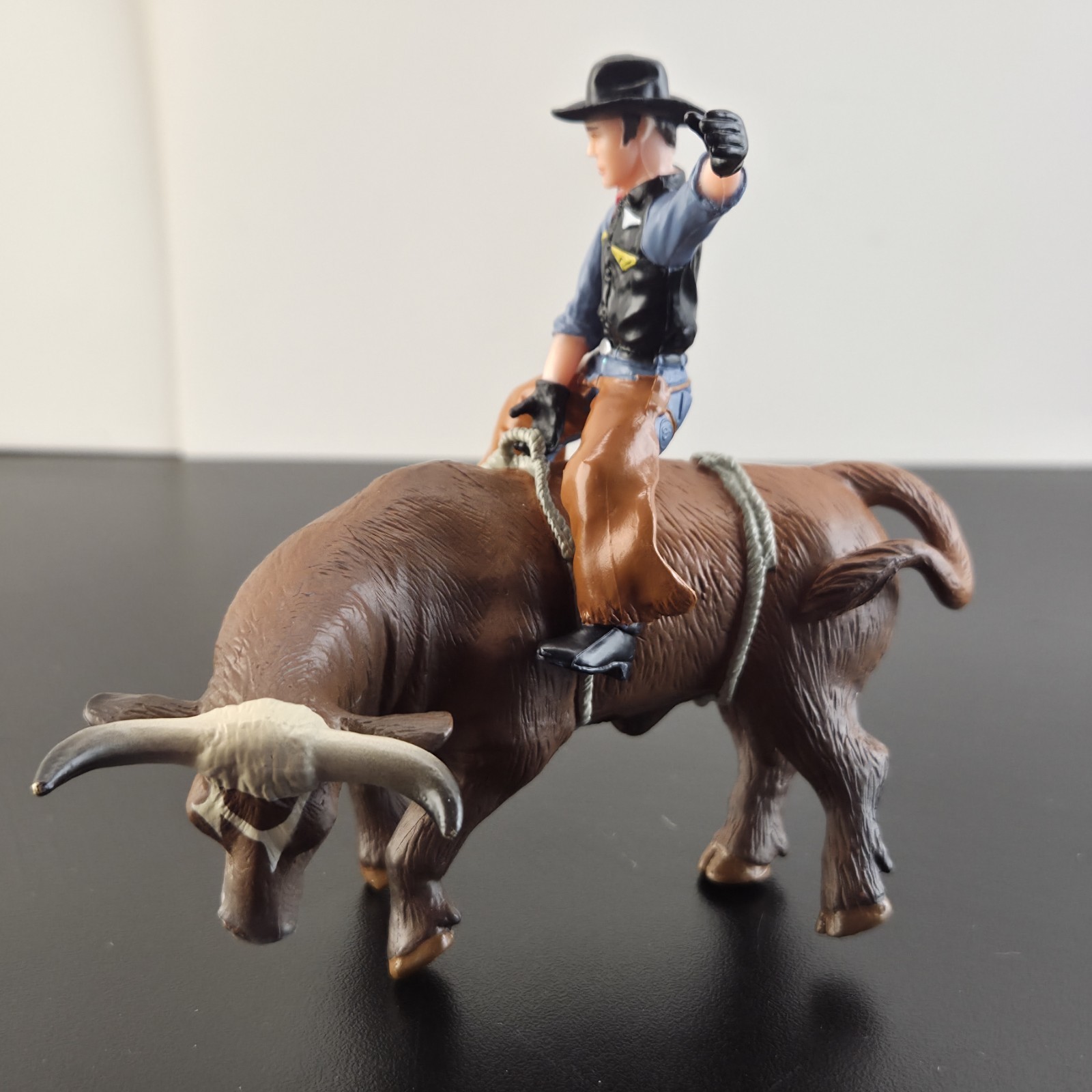 Little Buster Toys Brown Bucking Bull & Rider Rodeo Farm Toys 1:16 ...