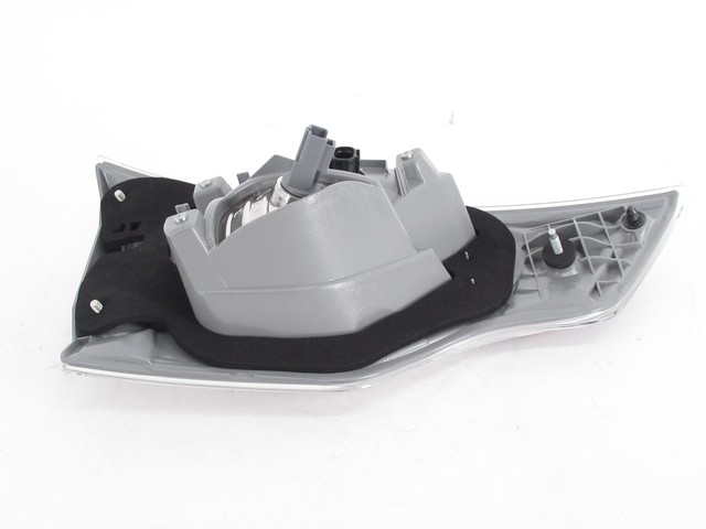 Toyota 815800E050 Genuine OEM Backup Lamp Highlander for sale online | eBay