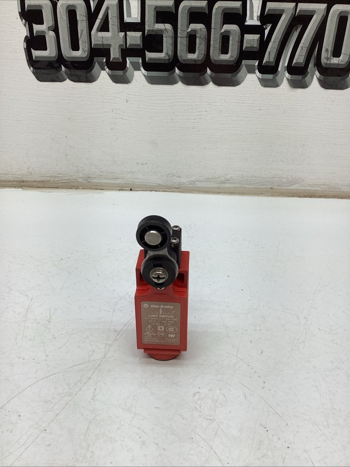 Allen Bradley Guard Master Limit Switch 4M20 IEC 60947-5-1 NEW | eBay