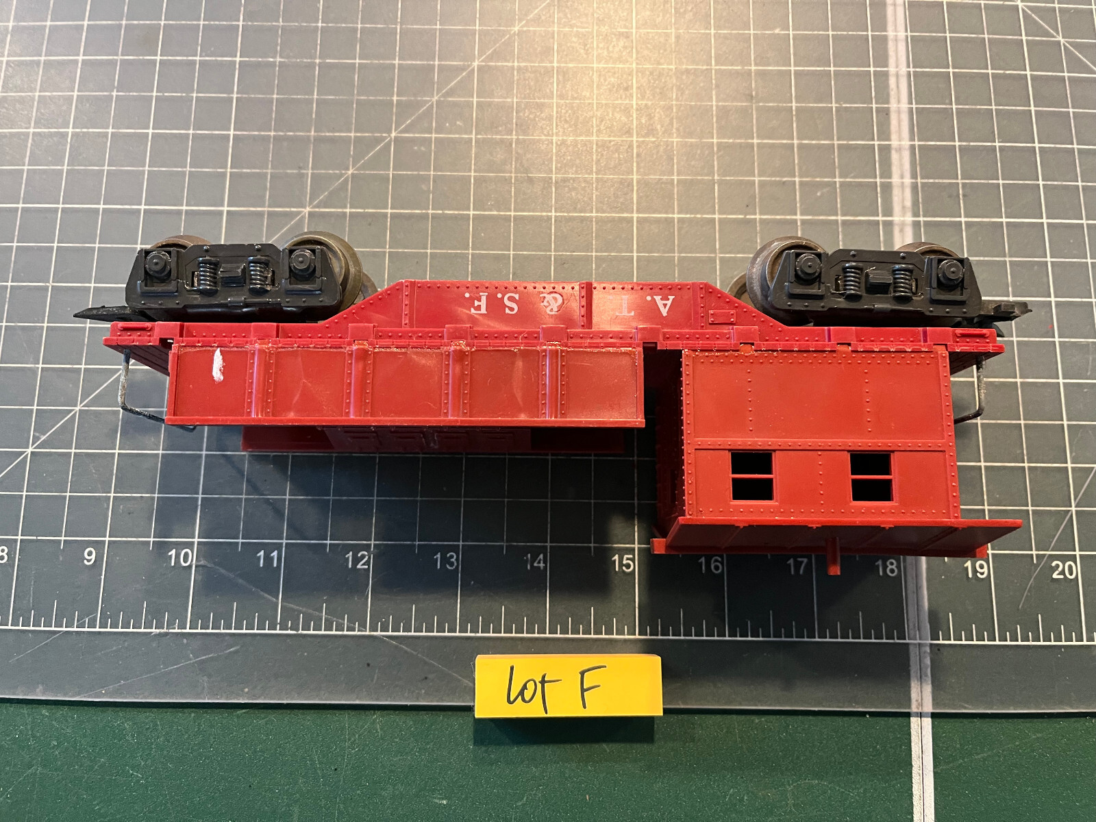 Marx Train Santa Fe AT&SF Tuscan MOW WORK CABOOSE Type F Trucks NICE ...