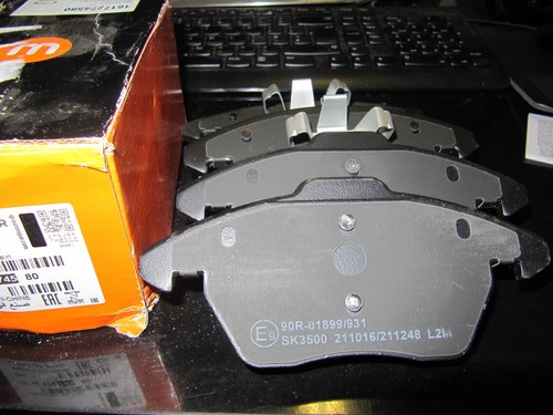 Front Brake Pad Set Citroen C4 Peugeot 207 208 2008 307 308 3008 RCZ ...