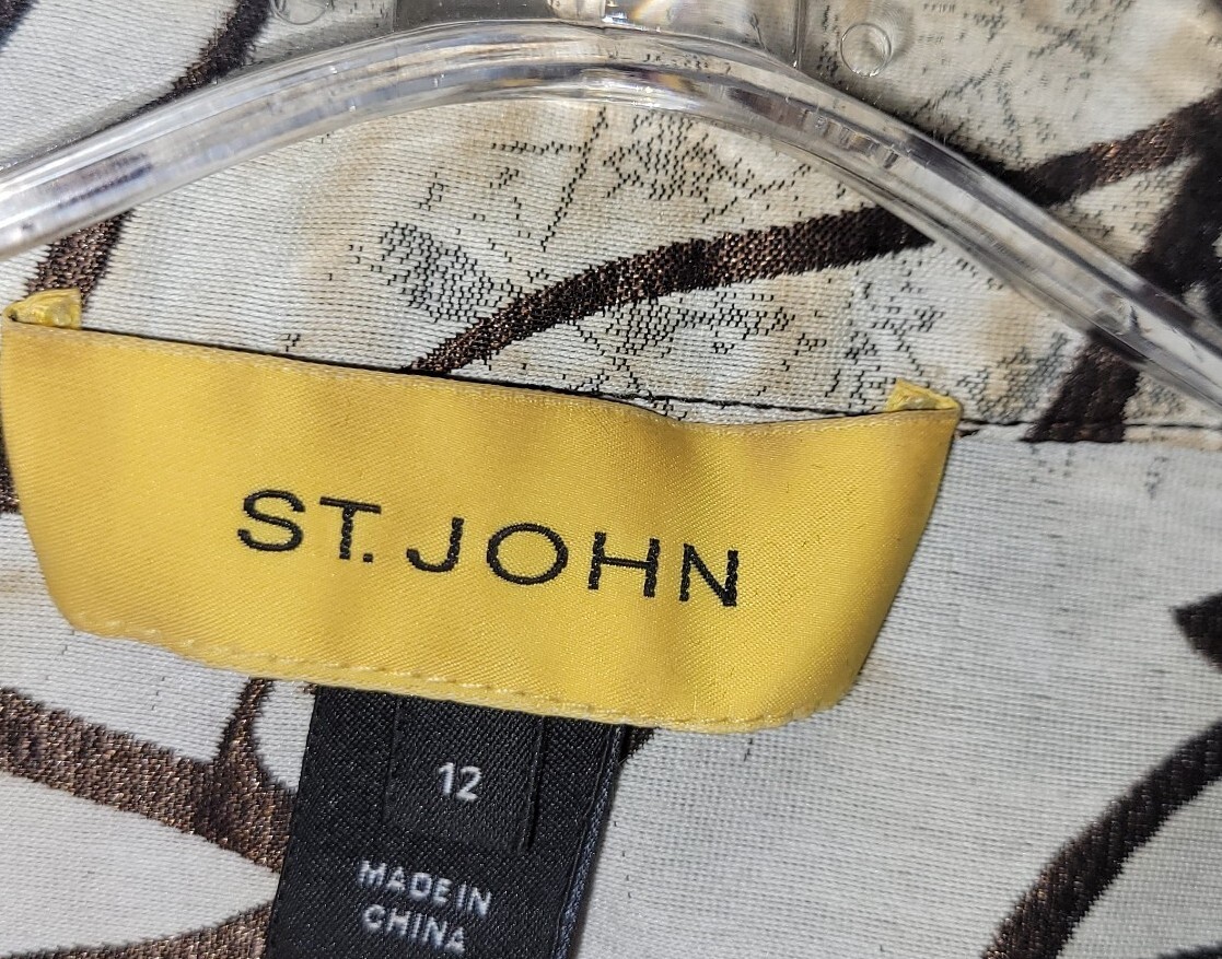 St. John Yellow Label Collection Light Weight Mid Len… - Gem