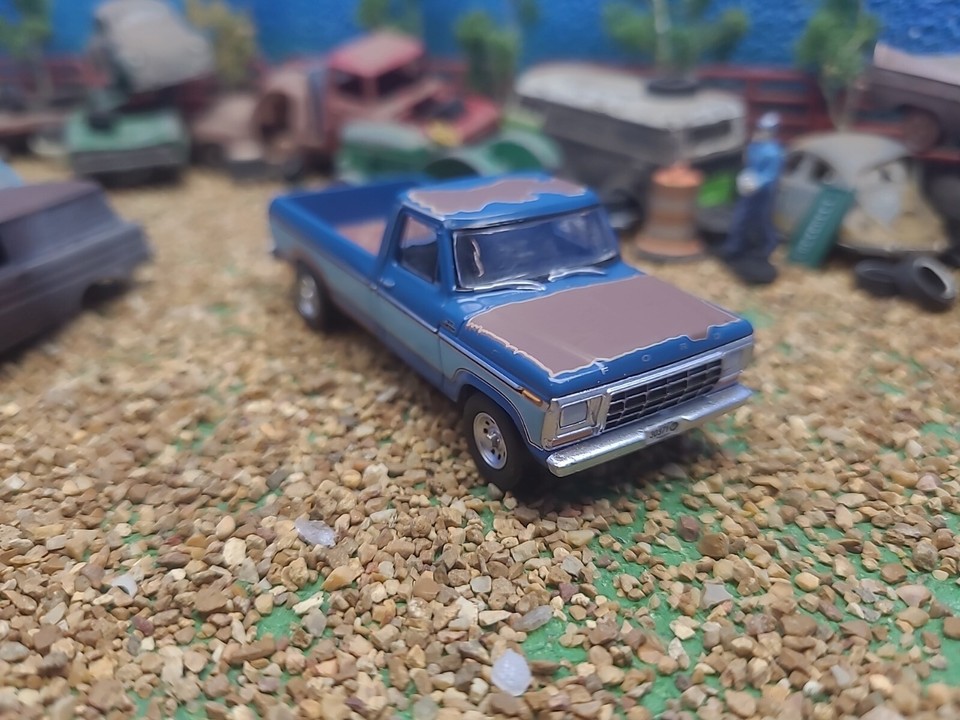 GREENLIGHT 1:64 1978 Ford F-250 Truck barn find junk yard salvage ...