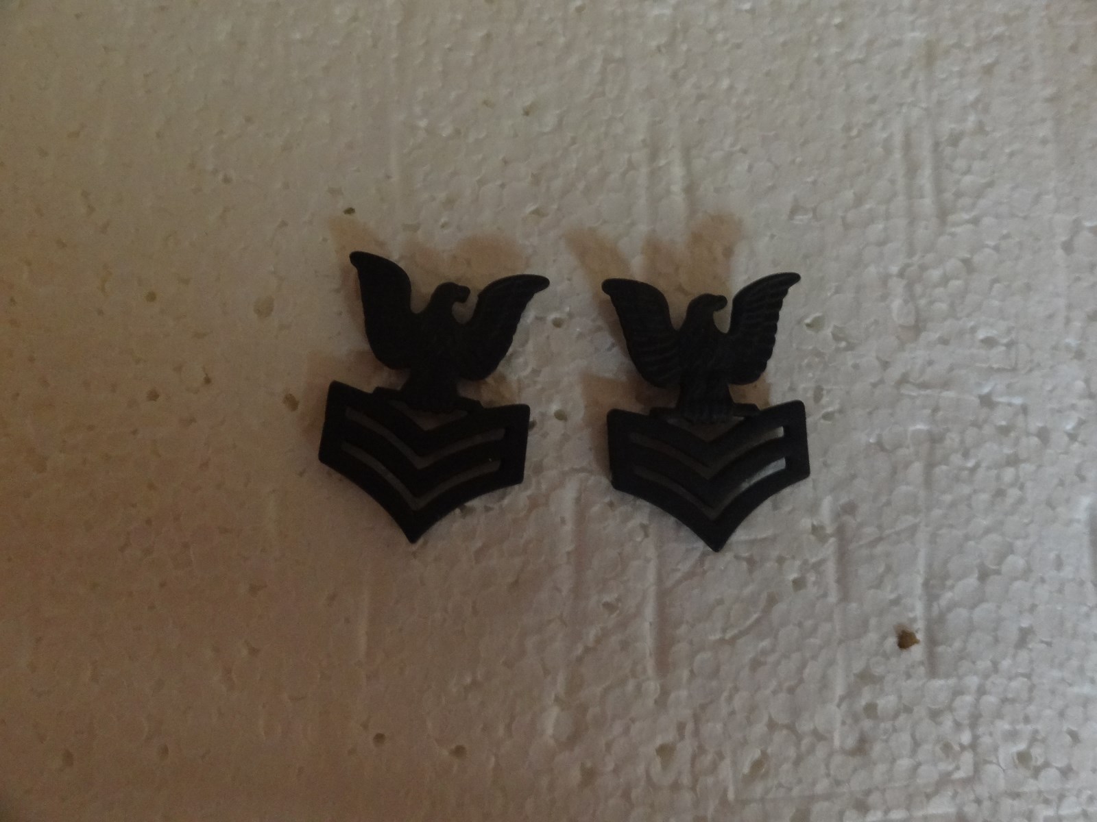 MILITARY INSIGNIA CREST DUI SET OF 2 NAVY PETTY OFFICER RANK BLACK | eBay