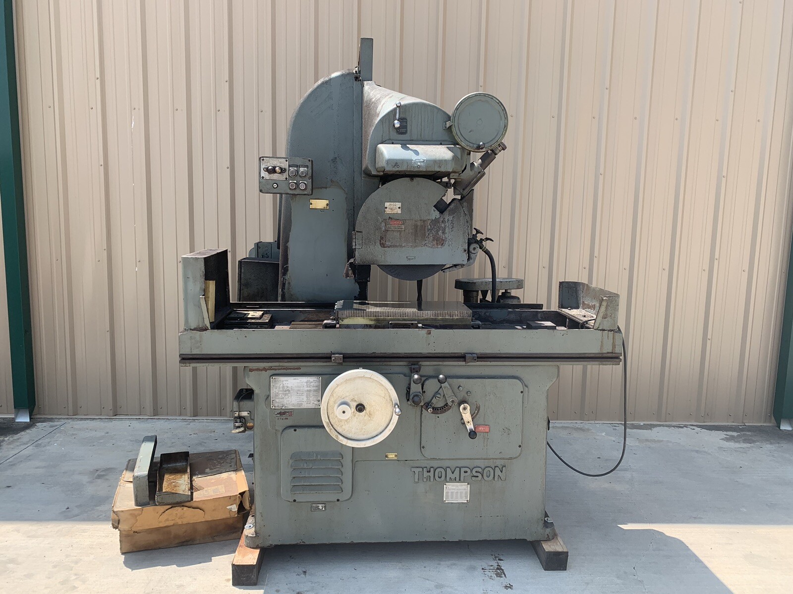 THOMPSON 12" X 24" HYDRAULIC SURFACE GRINDER FINE POLE WALKER ELECTRO ...