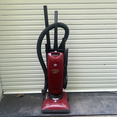 RARE Vintage Dirt Devil Featherlite by Royal Bagged Upright Vacuum ...