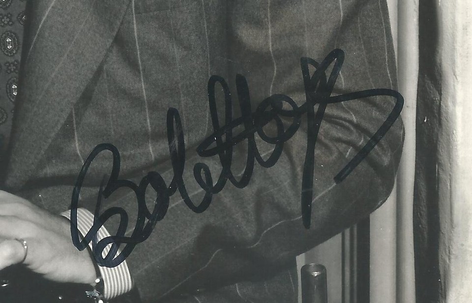 BOB HOPE ORIGINAL & VINTAGE GLOSSY SIGNED AUTOGRAPH PHOTO | eBay