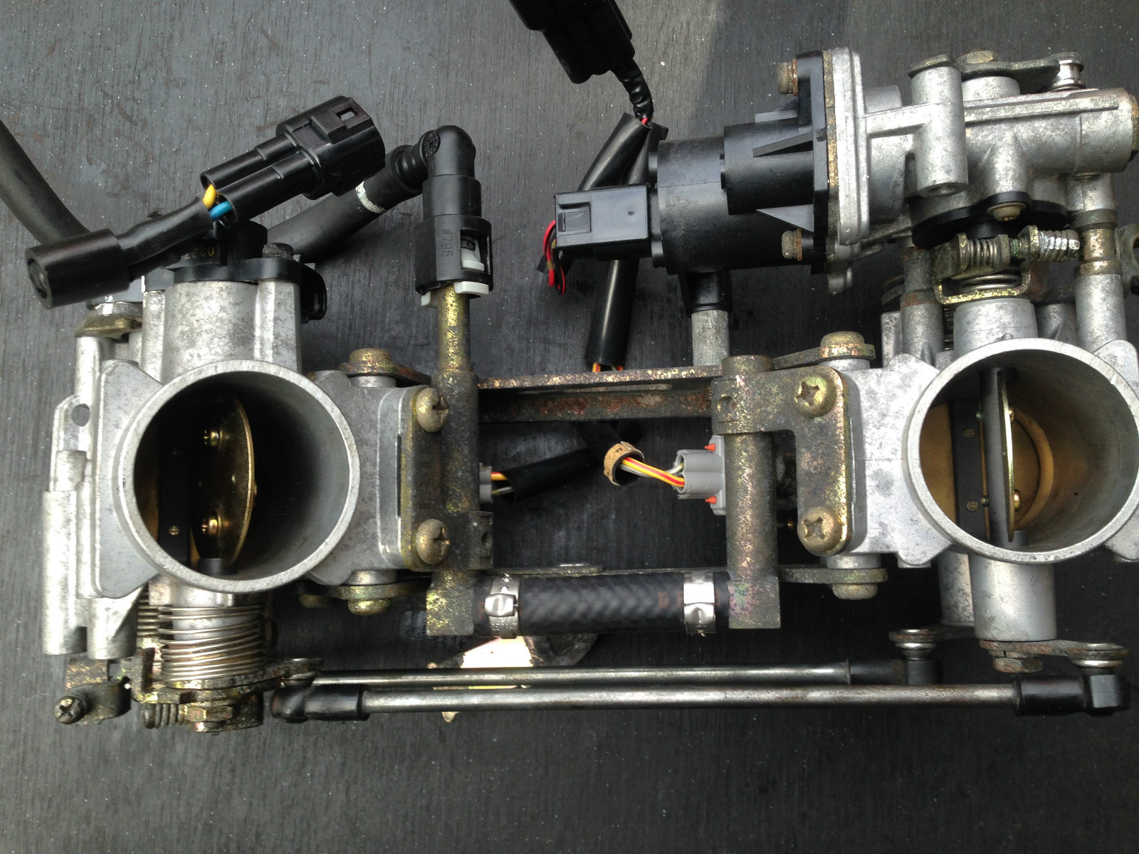 2003 Suzuki SV650 Throttle Bodies Injection SV 650 | eBay UK