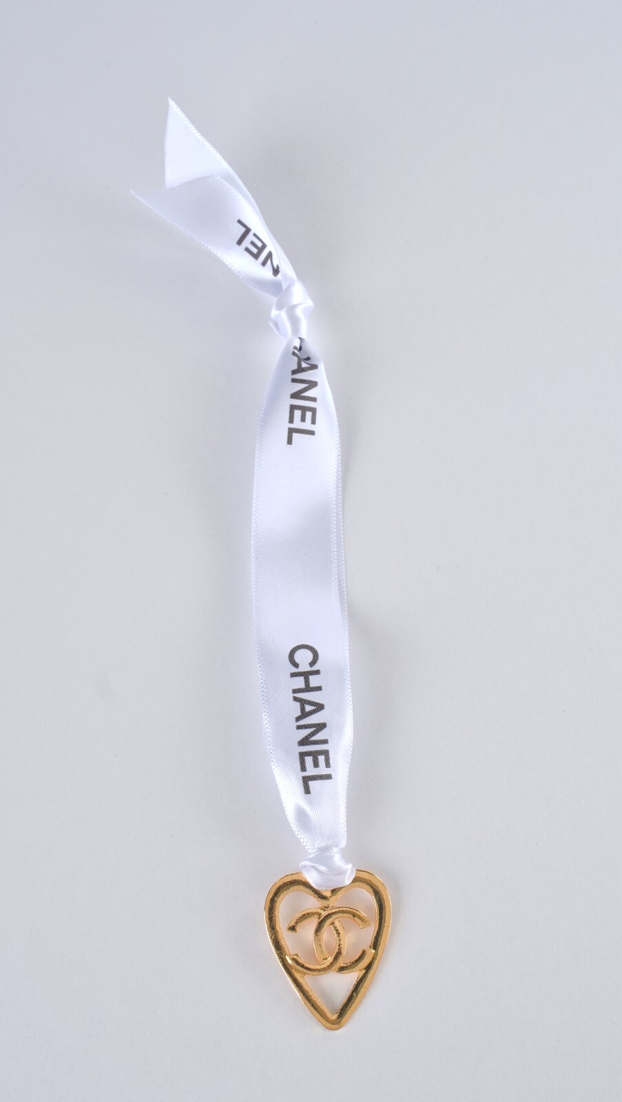 Authentic vintage CHANEL HEART CC Logo Charm Event G… - Gem