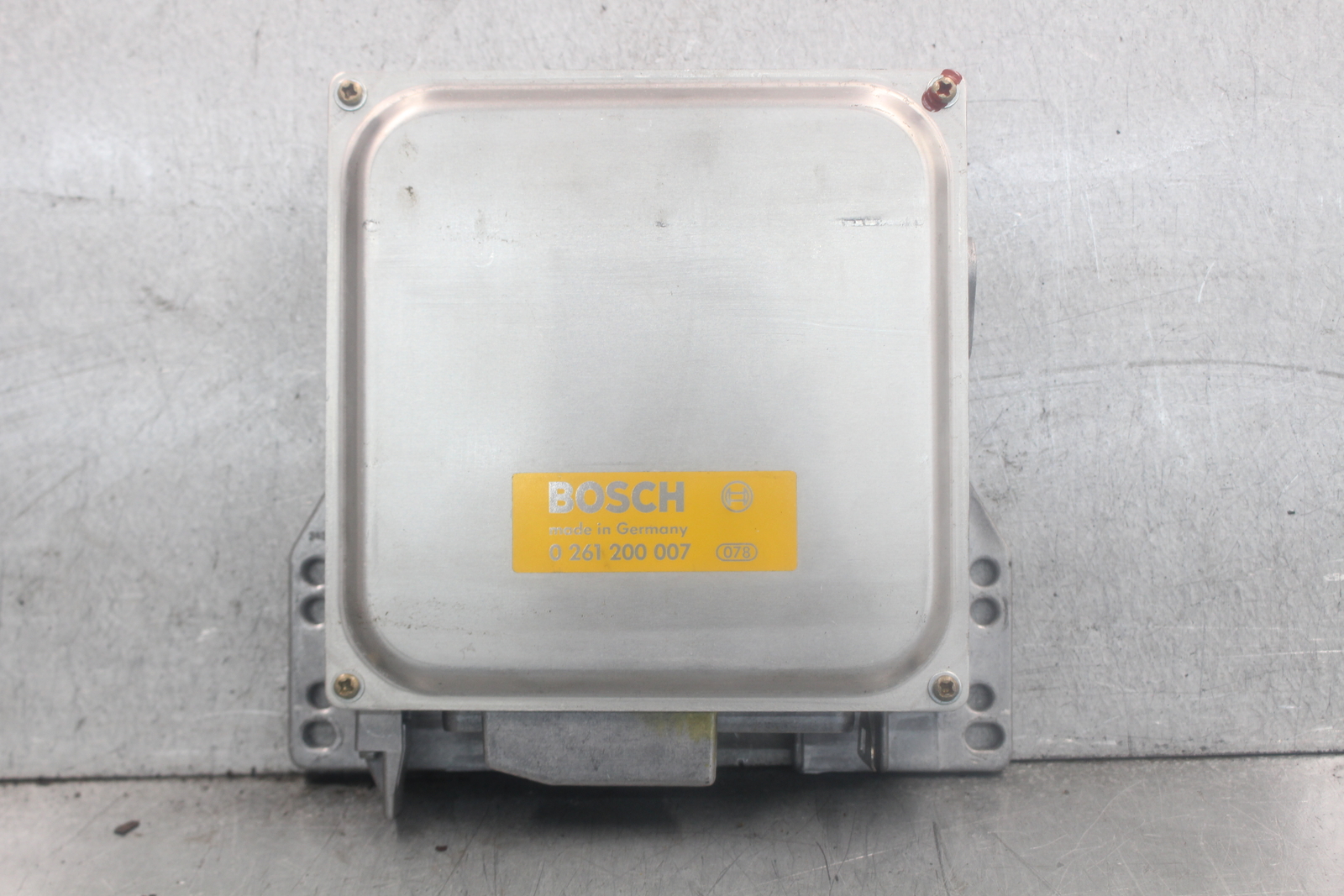 BMW E28 E30 528e 325e Bosch Motronic ECU ECM 0261200007 1983 M20 6 CYL ...