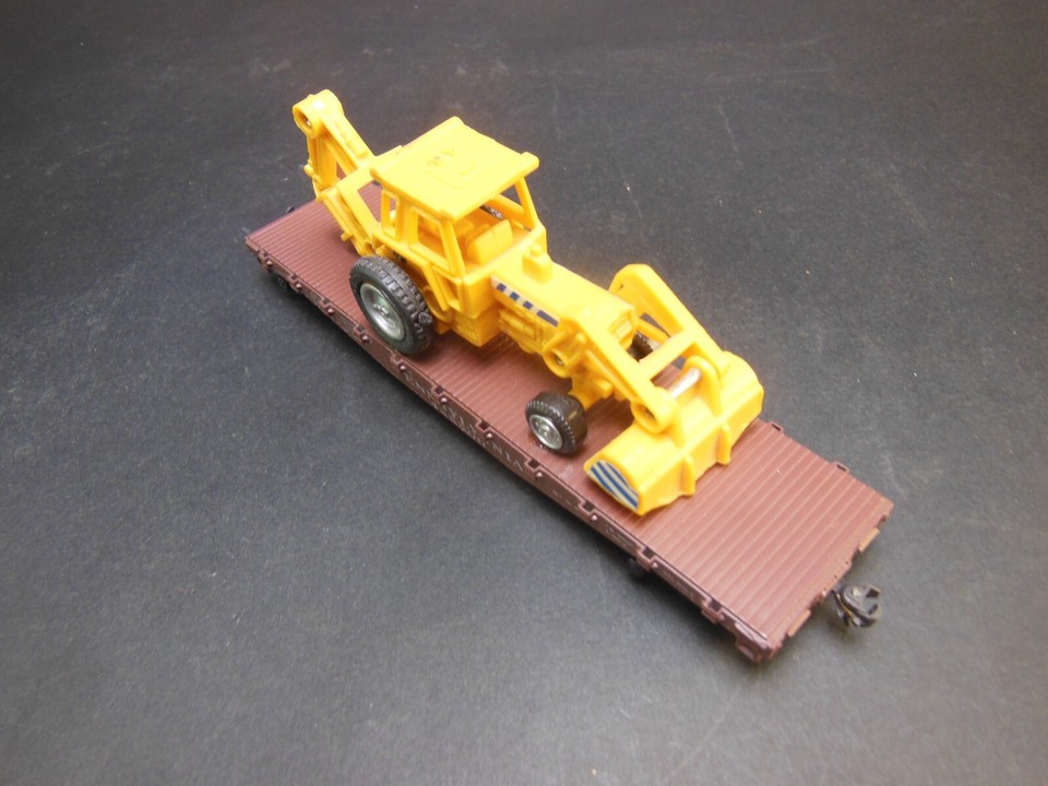 HO SCALE PENNSYLVANIA FLAT CAR W/BACKHOE LOAD | eBay
