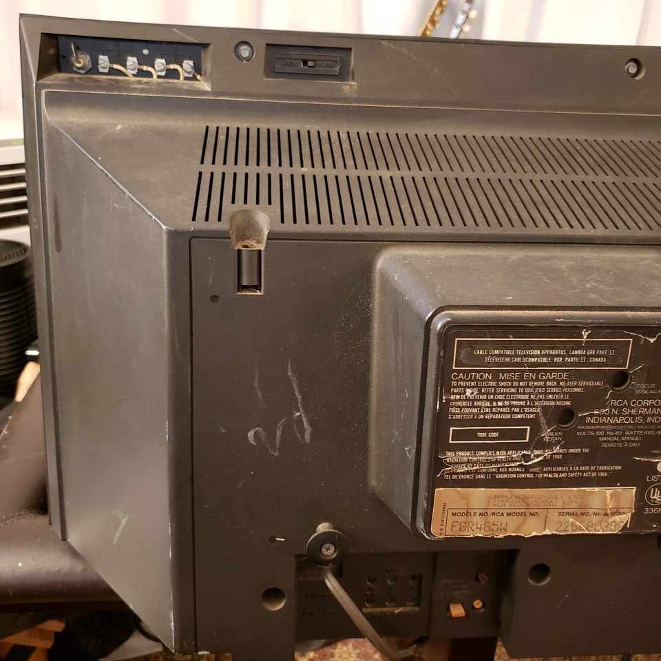 Vintage RCA 20" TV Old School Gaming TV Color FW65R70F Colortrak ...