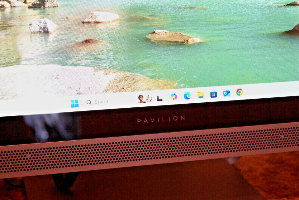WIN 11 PRO 24H2 HP Pavilion 27-a210 Gen 7 i7 @ 2.90GHz 12GB RAM All In ...