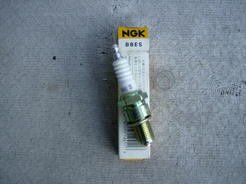 NGK B8ES SPARK PLUG | eBay UK