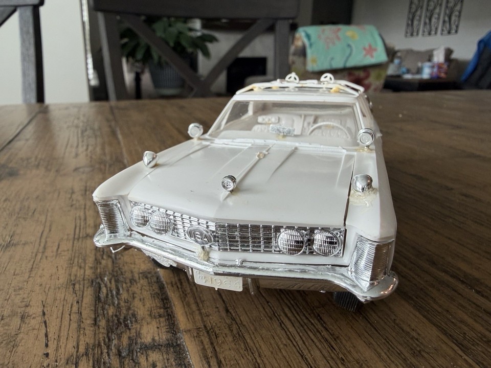 1964 Buick Riviera AMT 1/25 Scale Model Built Car Kit HT See Other ...
