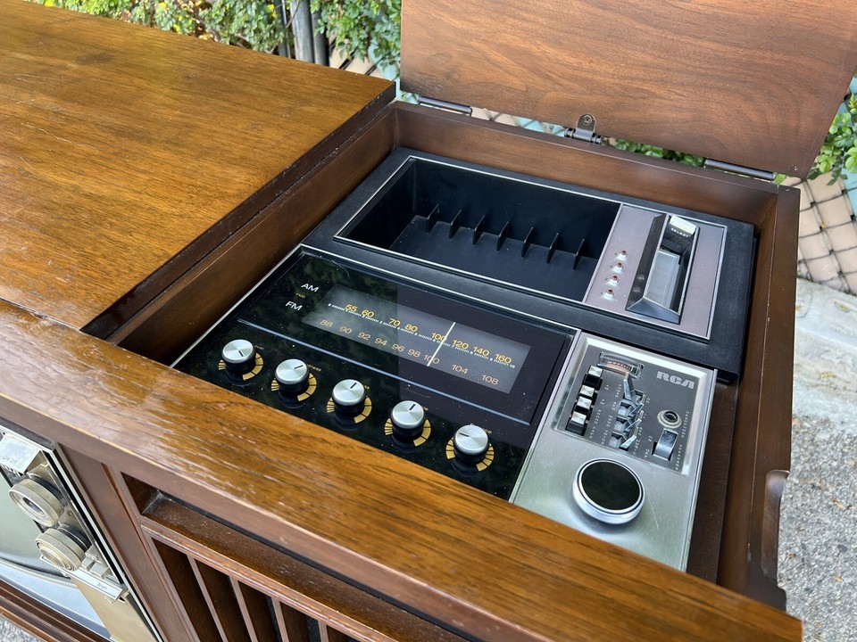 MCM Mid-Century Modern TV/Radio/Record player Television Console ...