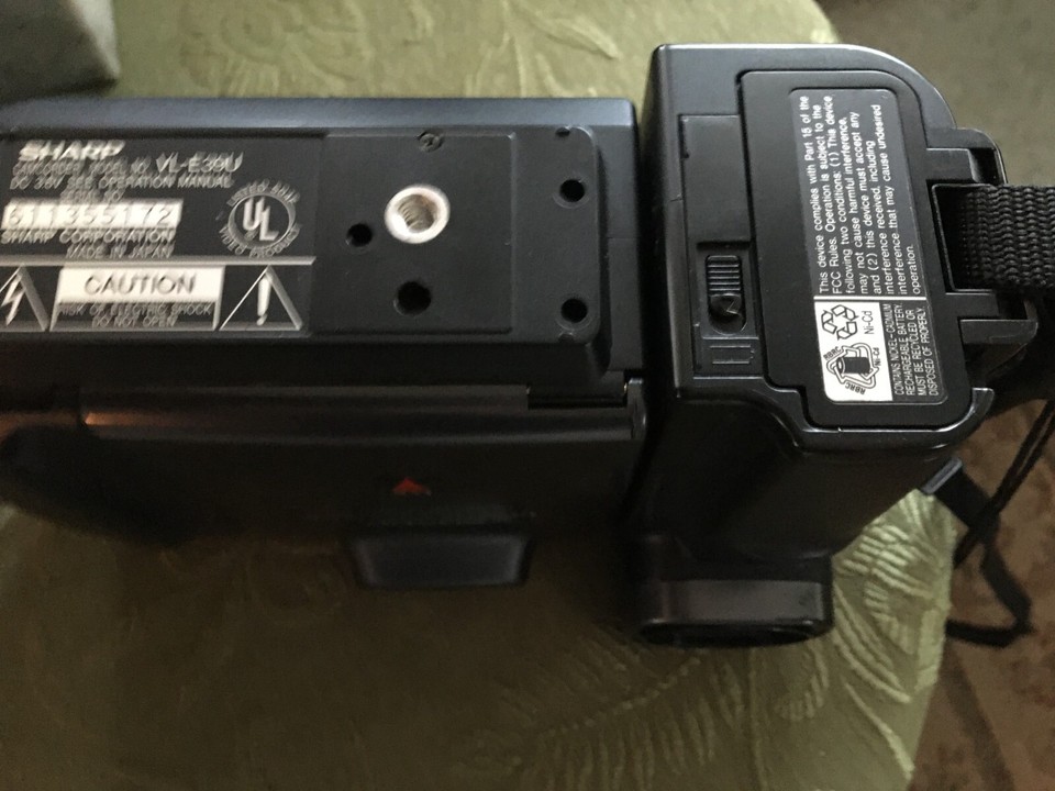 Sharp Camcorder Model VL-39U (NO BATTERY) UNTESTED/WITH KODAK CARRYING ...