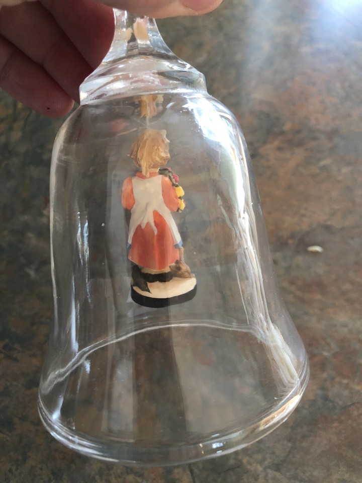 Dolfi Made In Italy Lead Crystal Bell Girl With Flower Bouquet | eBay