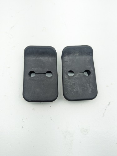 2002-2006 Mini Cooper S Rear seats stryker hook latch latch cover trim ...