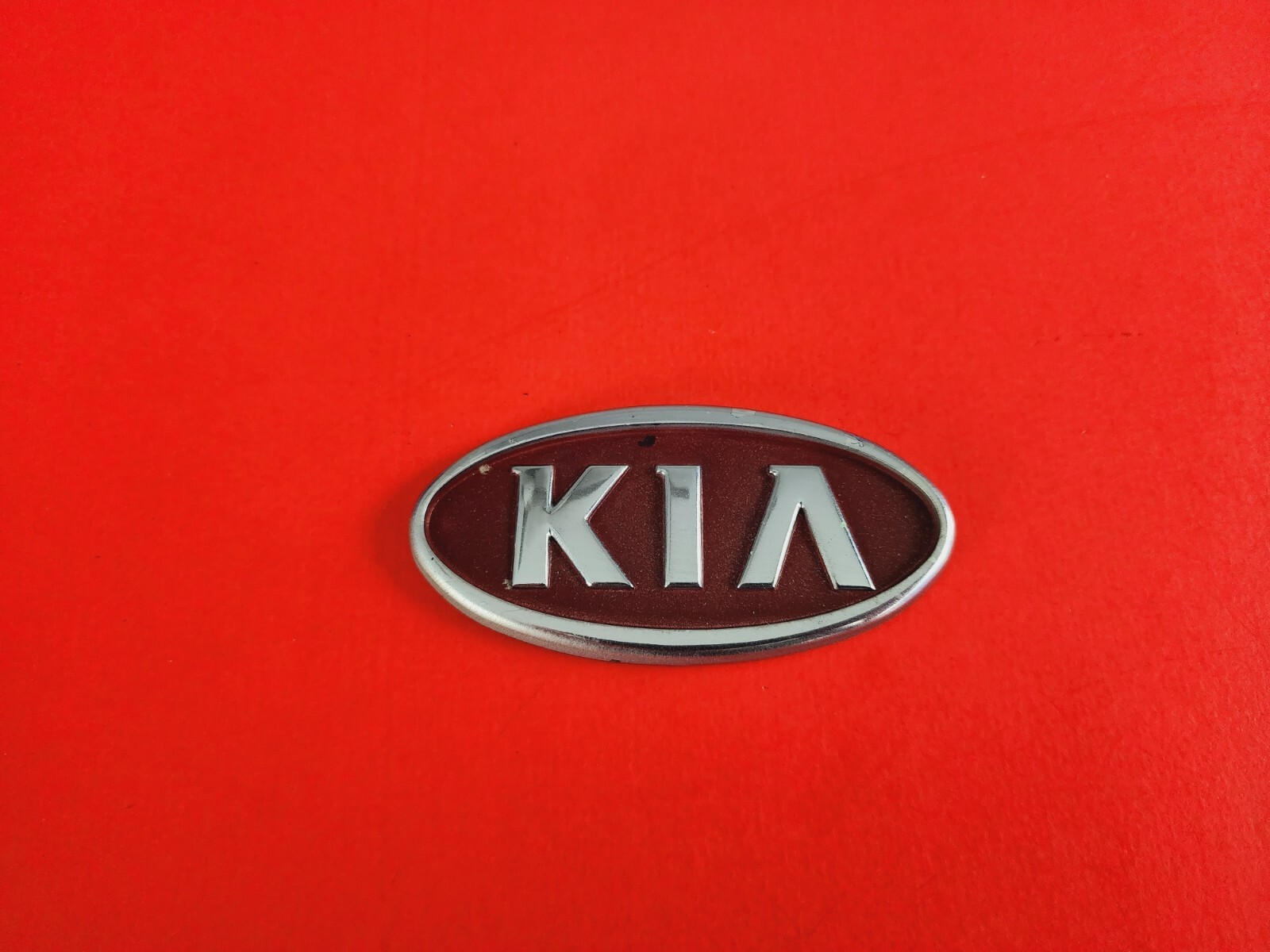2001 Kia Sephia Trunk