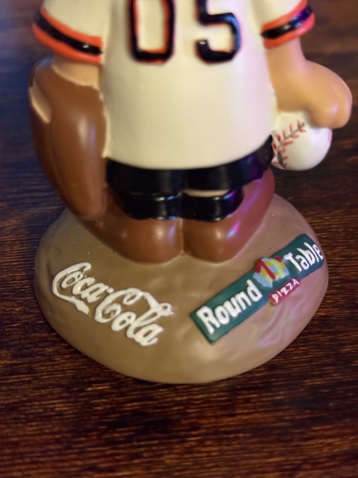 SF Giants Charlie Brown Bobblehead 2005 - Rare! Coca Cola Round Table ...