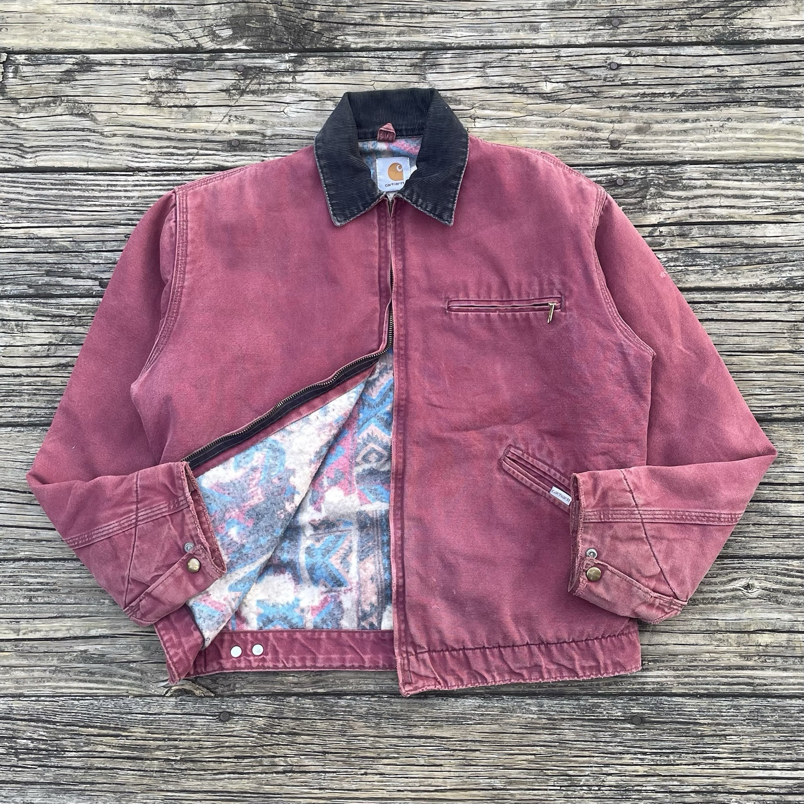 vintage carhartt j24 rdw aztec detroit jacket in redwood size mediumの ...