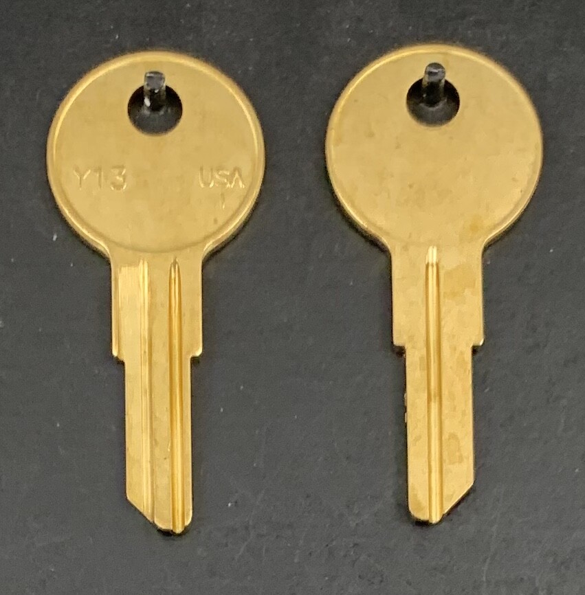 Lots of 2/5 Key Blanks Y13 O1122R YJ5 Type Key Blanks for Yale and ...