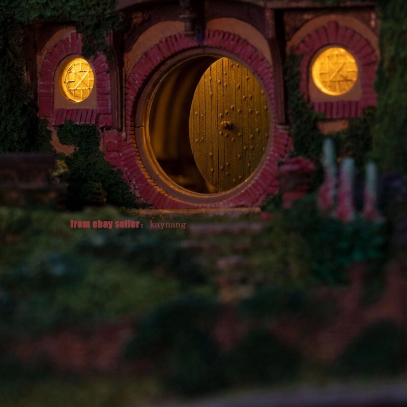WETA Workshop The Lord of the Rings Hobbits Bilbo Baggins House Bag End ...