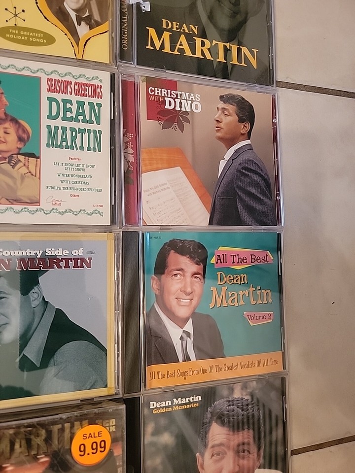 Dean Martin Lot of 31 CDs The Essential Dean Martin Collectors Series ...