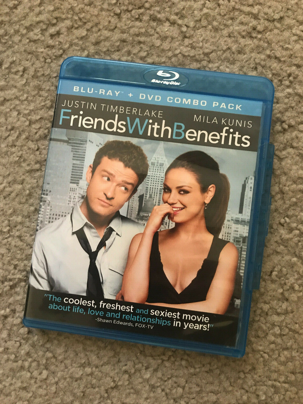 Friends With Benefits (Blu-ray/DVD, 2011, 2-Disc Set, Includes Digital ...