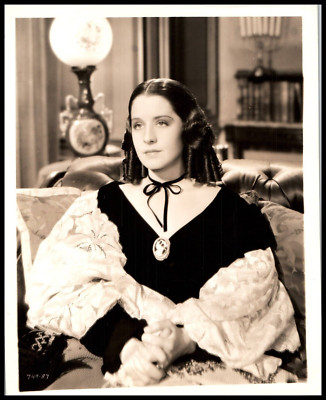 Hollywood Beauty NORMA SHEARER STUNNING PORTRAIT STYLISH POSE 1934 ...