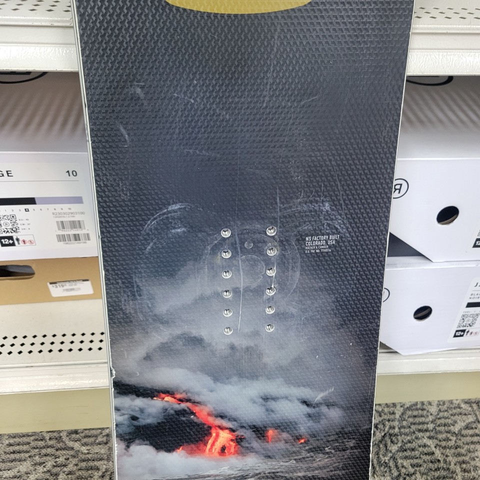 Never Summer Snowtrooper Mens Snowboard 156cm Base Tune/Wax - Chips on ...