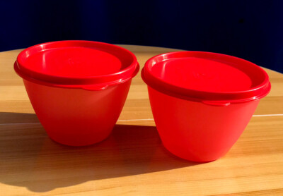 Tupperware Refrigerator Bowl Container Set 2-14 oz Red W/Lid same color ...