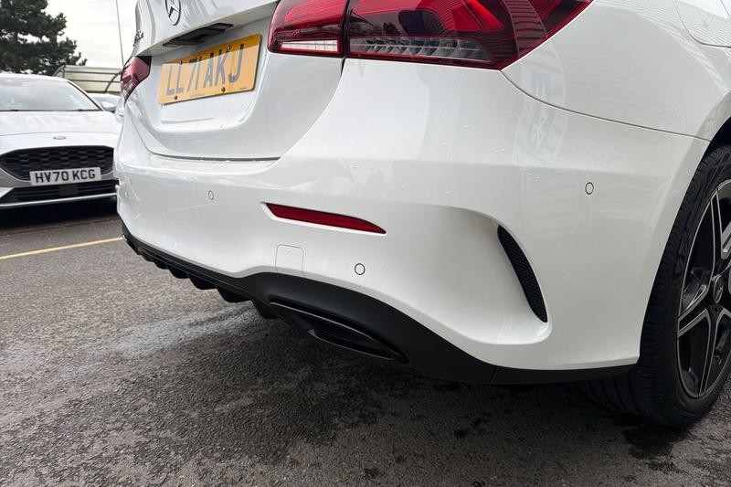 Mercedes-Benz A-Class A250e AMG Line Premium Plus Edition 4dr Auto Semi ...