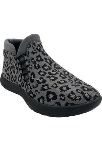 Clarks Cloudsteppers Washable Knit Booties Adella Pine Gray Leopard | eBay