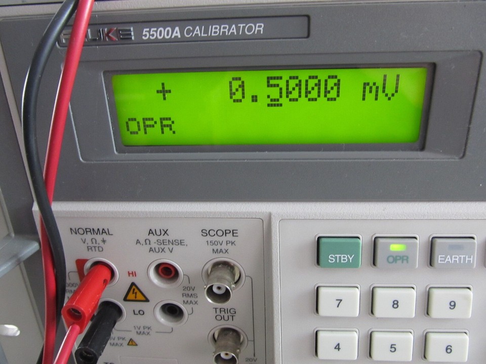 Fluke 5500A Multifunction Calibrator w/ SC600 600MHz Scope Option 5500A ...