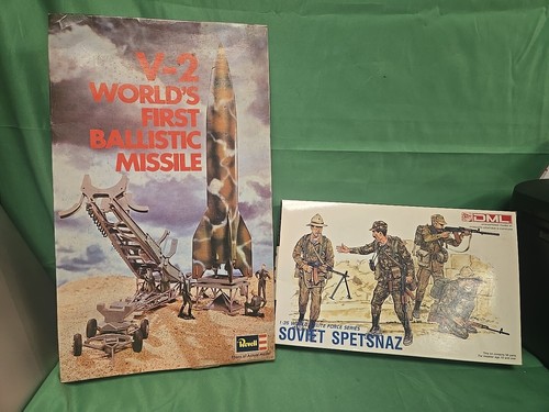 VTG REVELL V-2 Model Kit H-560 World's First Ballistic Missile & Soviet ...