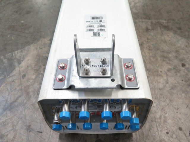 QUINTEL QS46512-2 - 4 Foot 65* XXX MultiServ 12-Port Antenna for sale ...