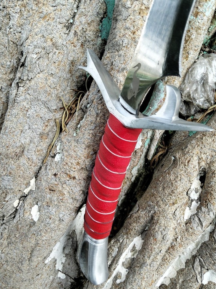 Handmade Heron Mark Sword Replica Wheel of Time Inspired Collectible ...