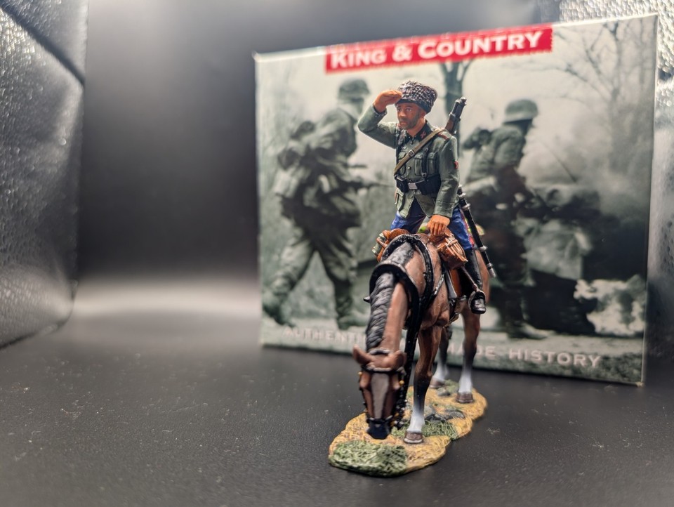 king &country WS144 54mm ww2 -Waffen ss Cossack mtd scout searching ...