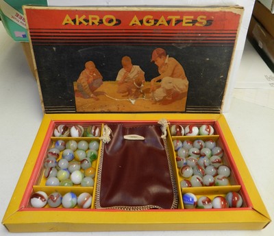 #19246m Large Original Akro Agate Box No. 250 With Many Oxblood Marbles ...