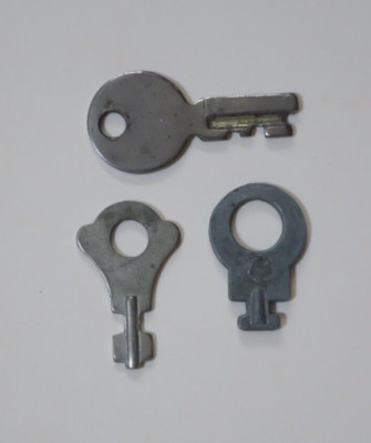 3 Antique Keys Unbranded | eBay