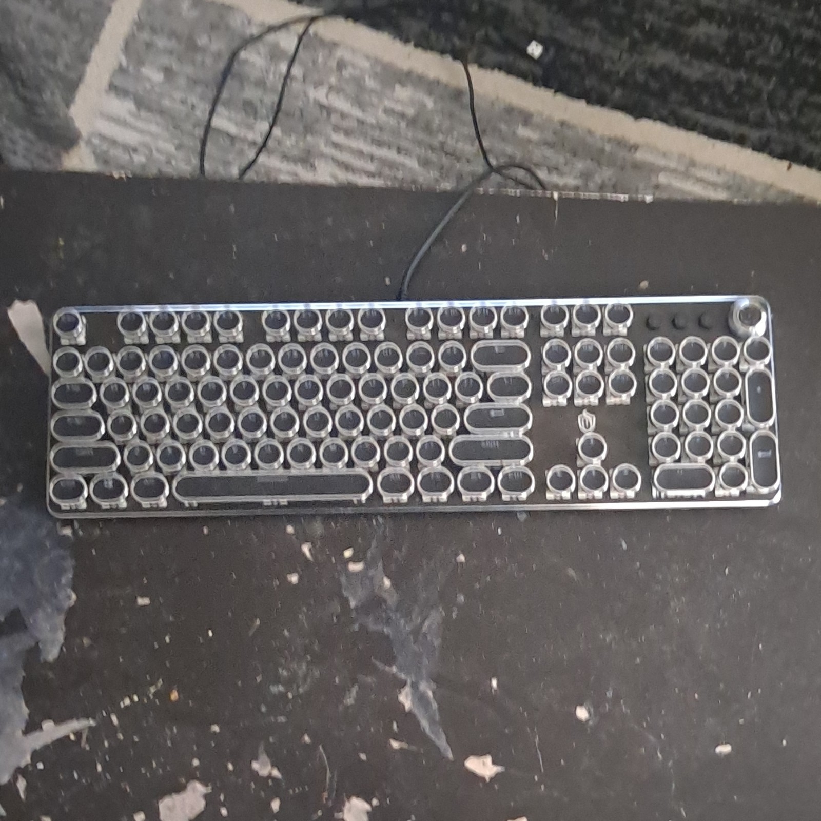 EWEADN TK100 Typewriter Keyboard Wired Mechanical Keyboard, 104 Keys ...