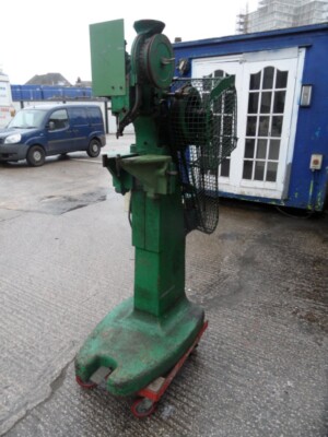 Bifurcated & Tubular Rivet Setting Machine. 415V. With Foot Pedal ...