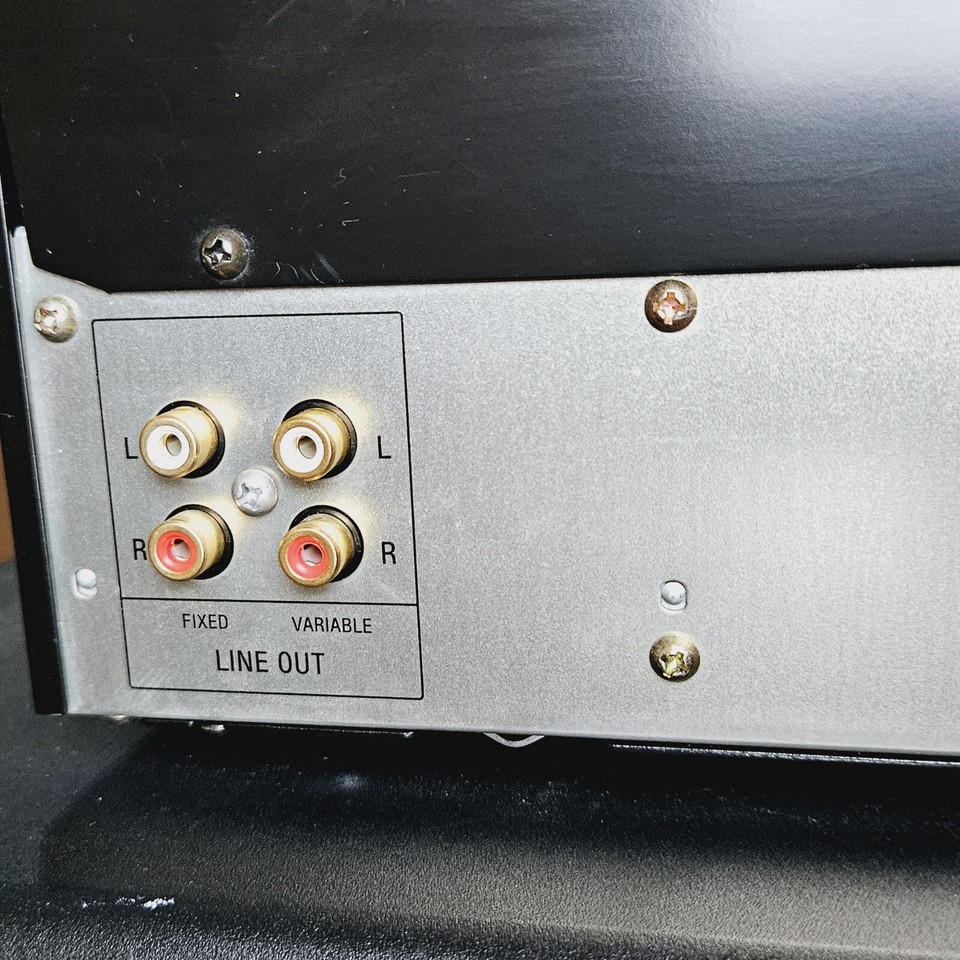 Sony CDP-C10 10 Disc CD Changer Turns On - Missing CD Cartridge -Parts ...