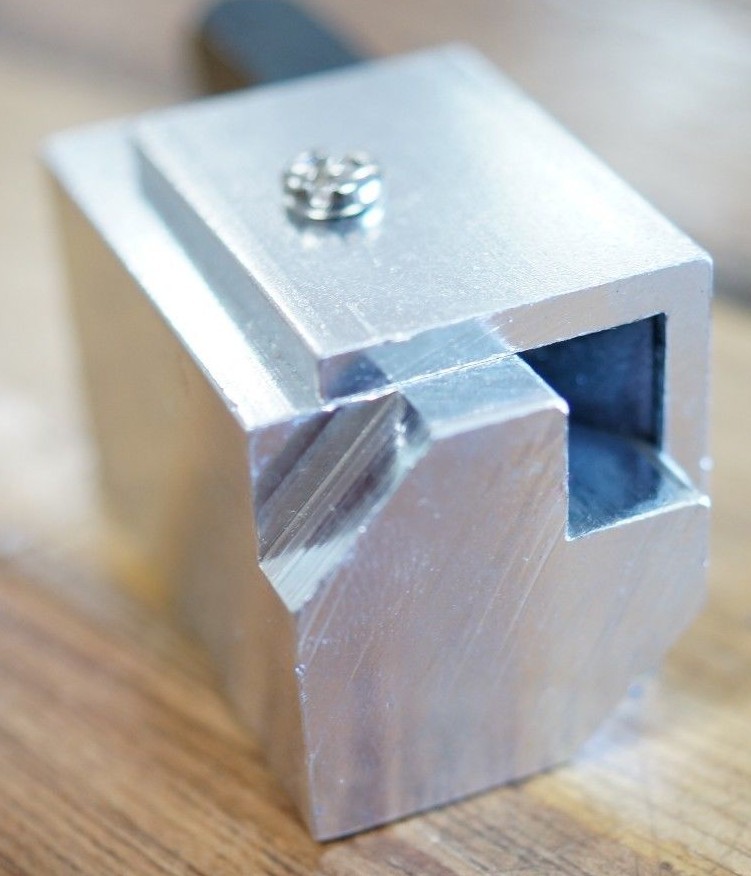 CARB-I-TOOL 90 Degree Corner Chisel For Squaring Router Cuts For Hinges ...