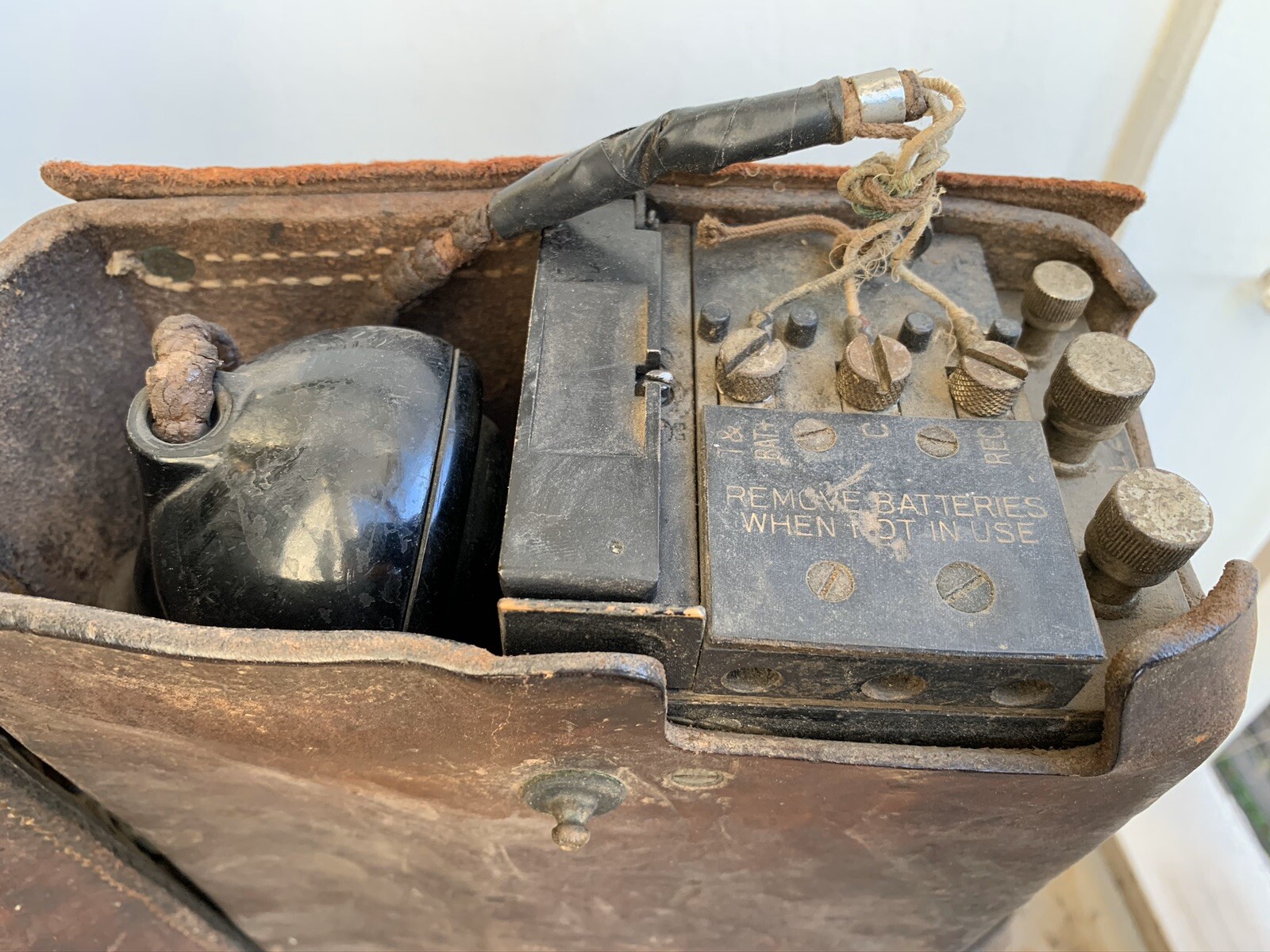 Pair Vintage WWII Military Field Phones EE-8-A + Leather Cases AS IS ...