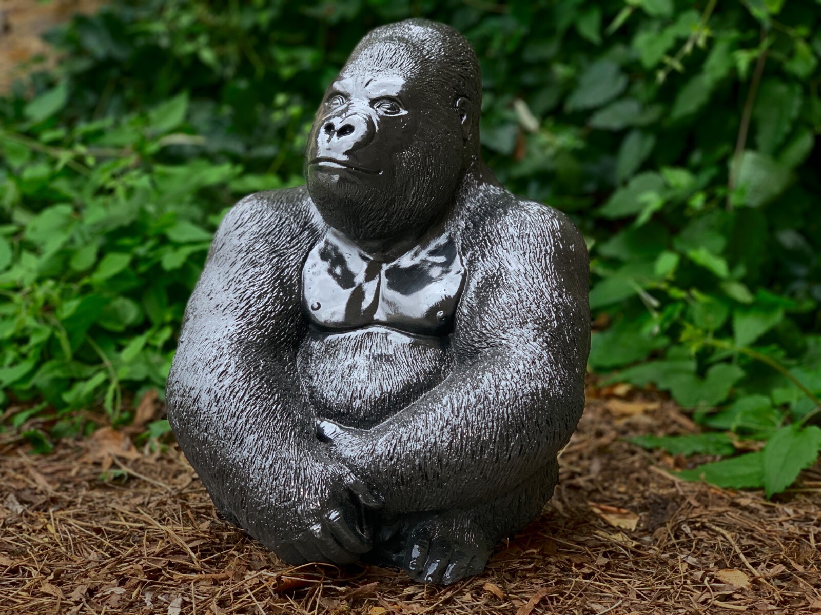 Massive gorilla statue Concrete gorilla sculpture Stone monkey figure ...