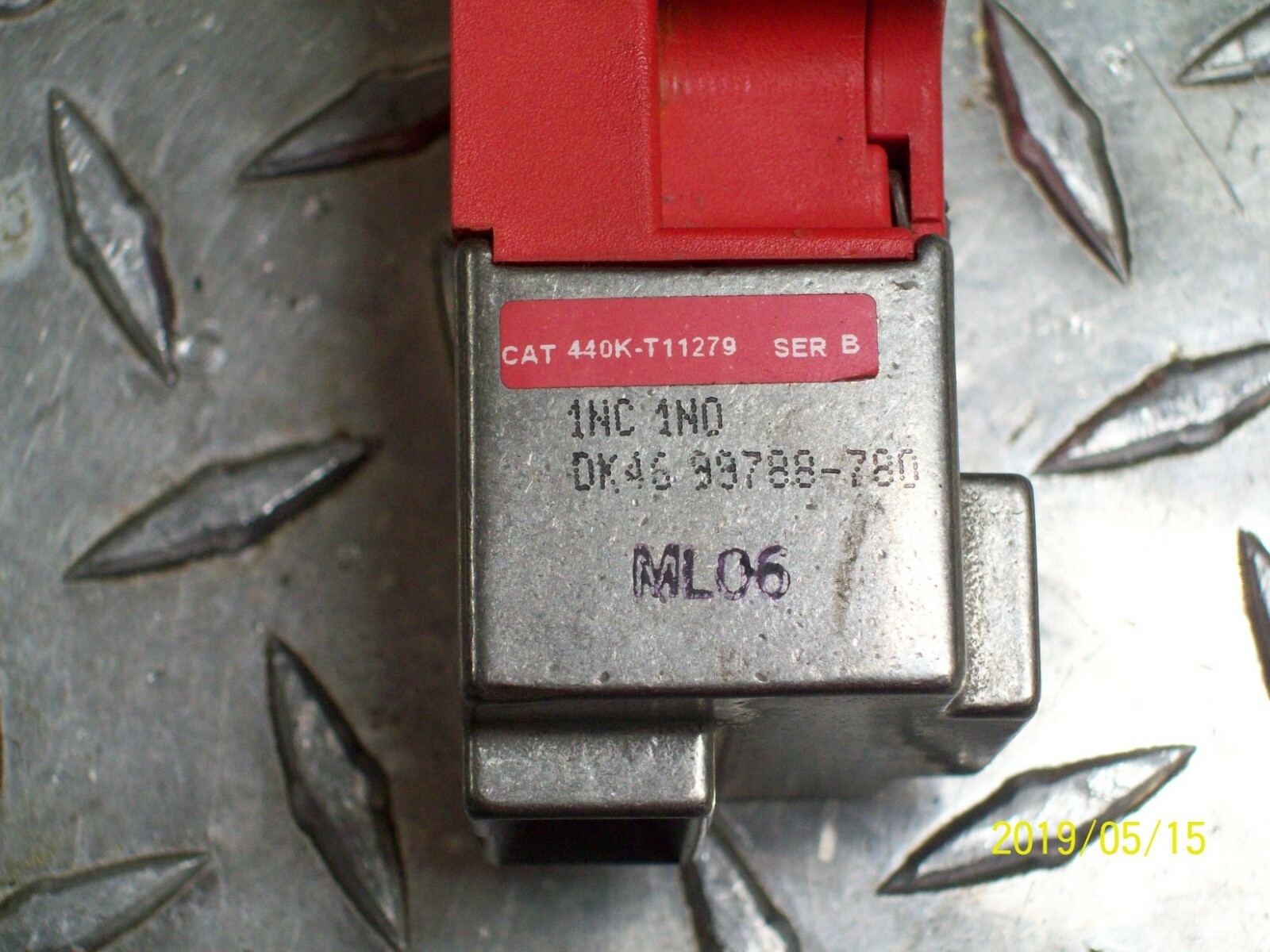 ALLEN BRADLEY 440K-T11279 GUARD MASTER SAFETY SWITCH TROJAN T15-GD2 | eBay