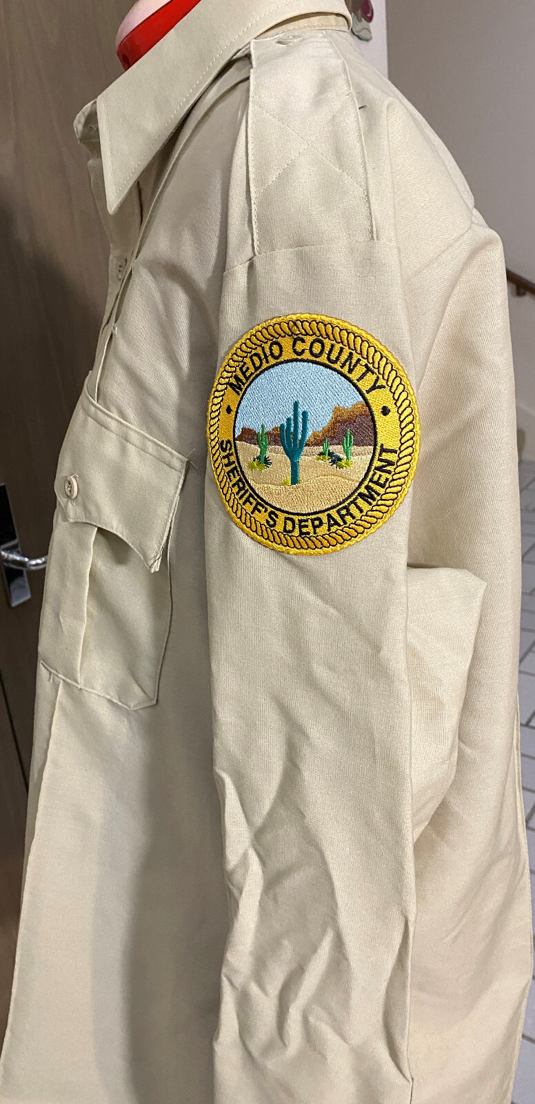 Frontera Medio County Sheriff Police Production Costume Aden Young Ed ...